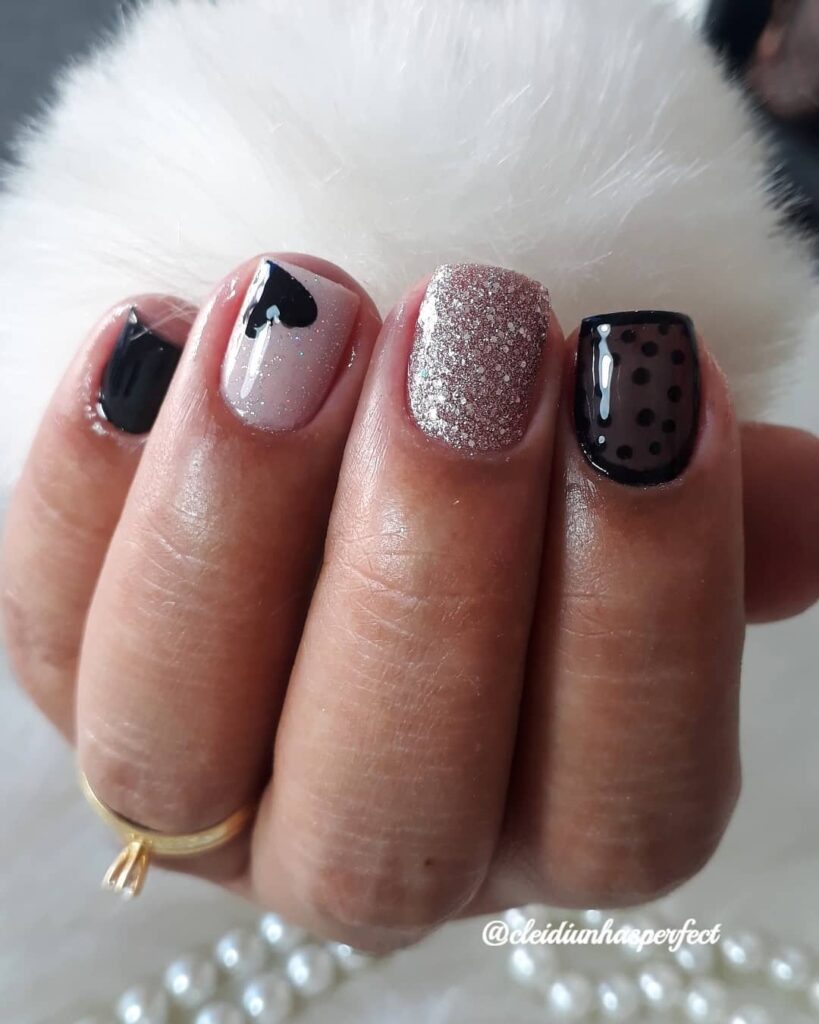 Cadê as apaixonadas por unhas escuras?+ de 27 fotos - UNHAS DECORADAS
